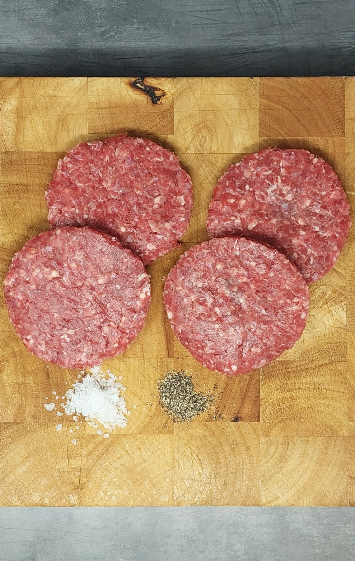 Farm Gourmet Burger 4 x 6oz - Sykes House Farm