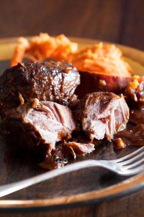 6 Pig Cheeks (approx 400gm) - Sykes House Farm